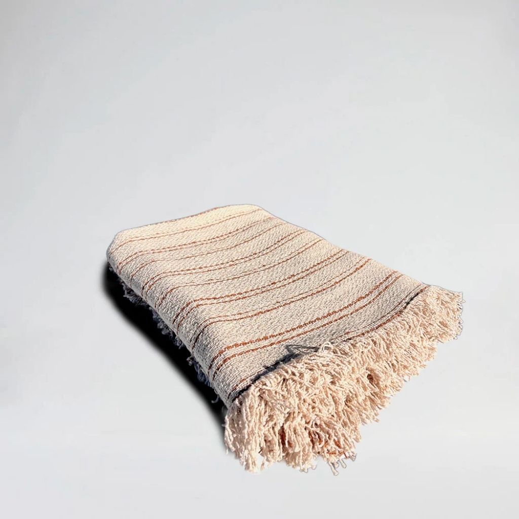 Alba Eadie Throw Nutmeg – Gainsville