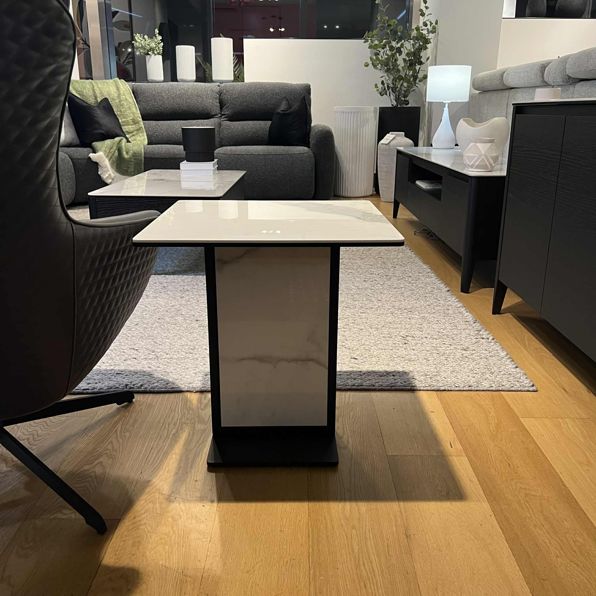 Cali Side Table Clearance – Gainsville